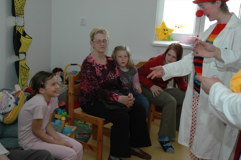 Dr. Clown joins forces with Eric Bossan and Jiři Tráva - Chance4Children