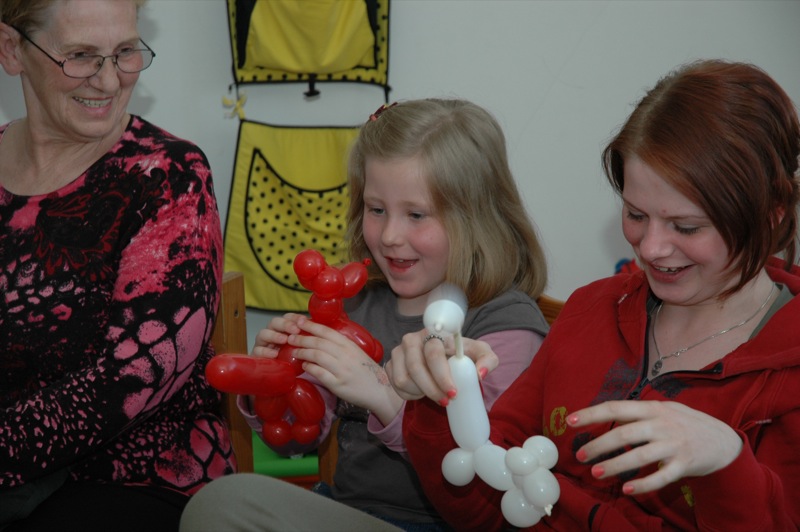 Dr. Clown joins forces with Eric Bossan and Jiři Tráva - Chance4Children